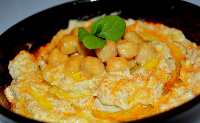 Assyrian Cuisine: Unique Dishes From Ancient Mesopotameia