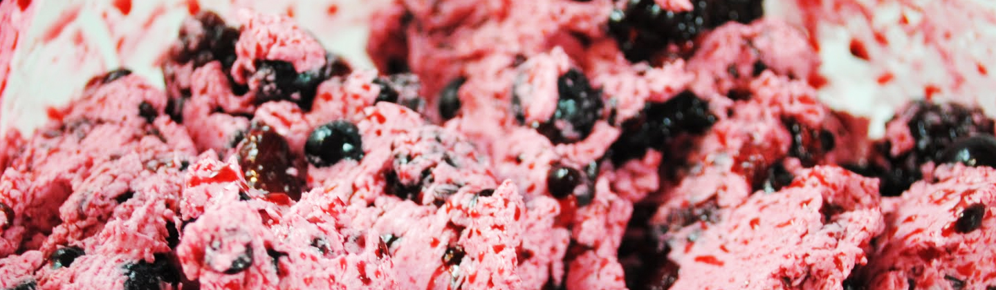 How To Make Eskimo Ice Cream, A Rare Arctic Dessert - TheSnacker